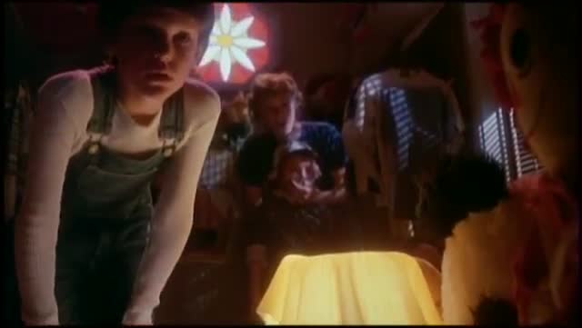 E.T. the Extra-Terrestrial | Showtimes, Movie Tickets & Trailers ...